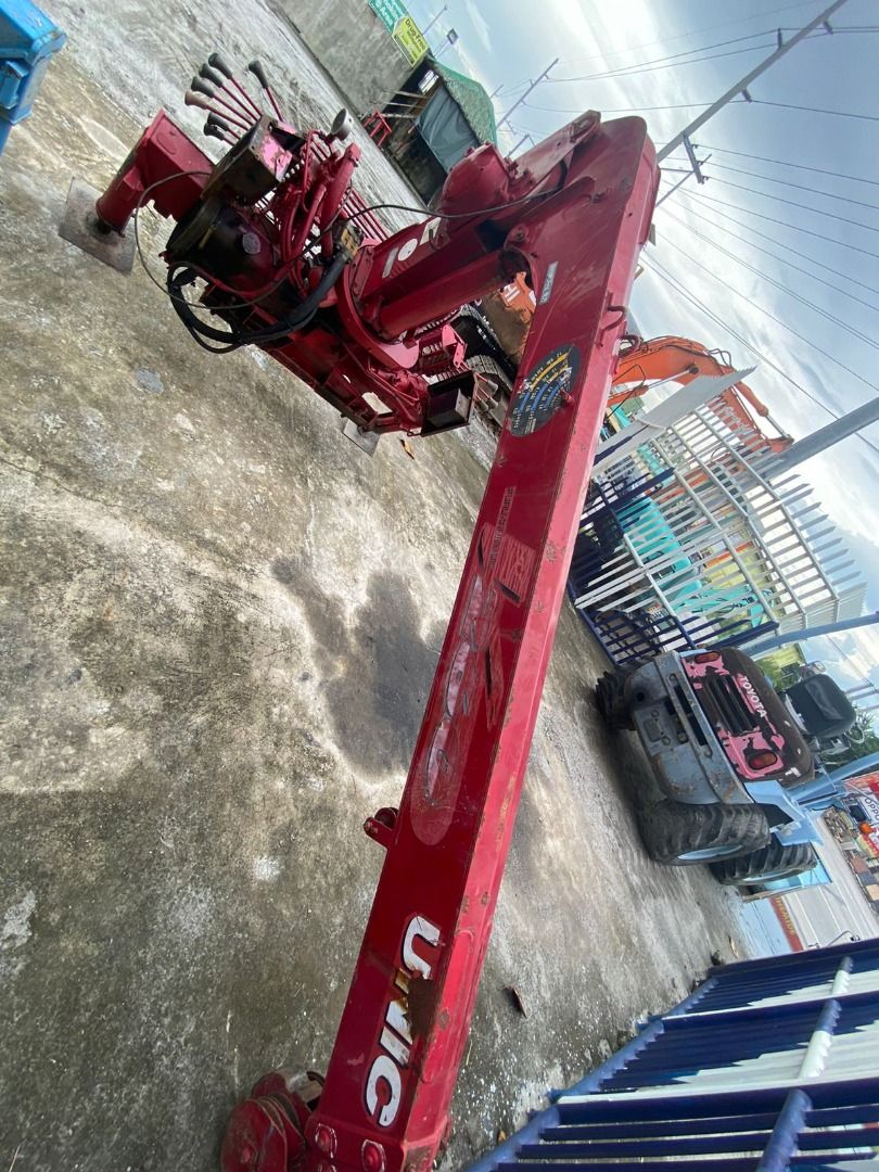 UNIC BOOM 2.6 TONS, Commercial & Industrial, Industrial Equipment on ...