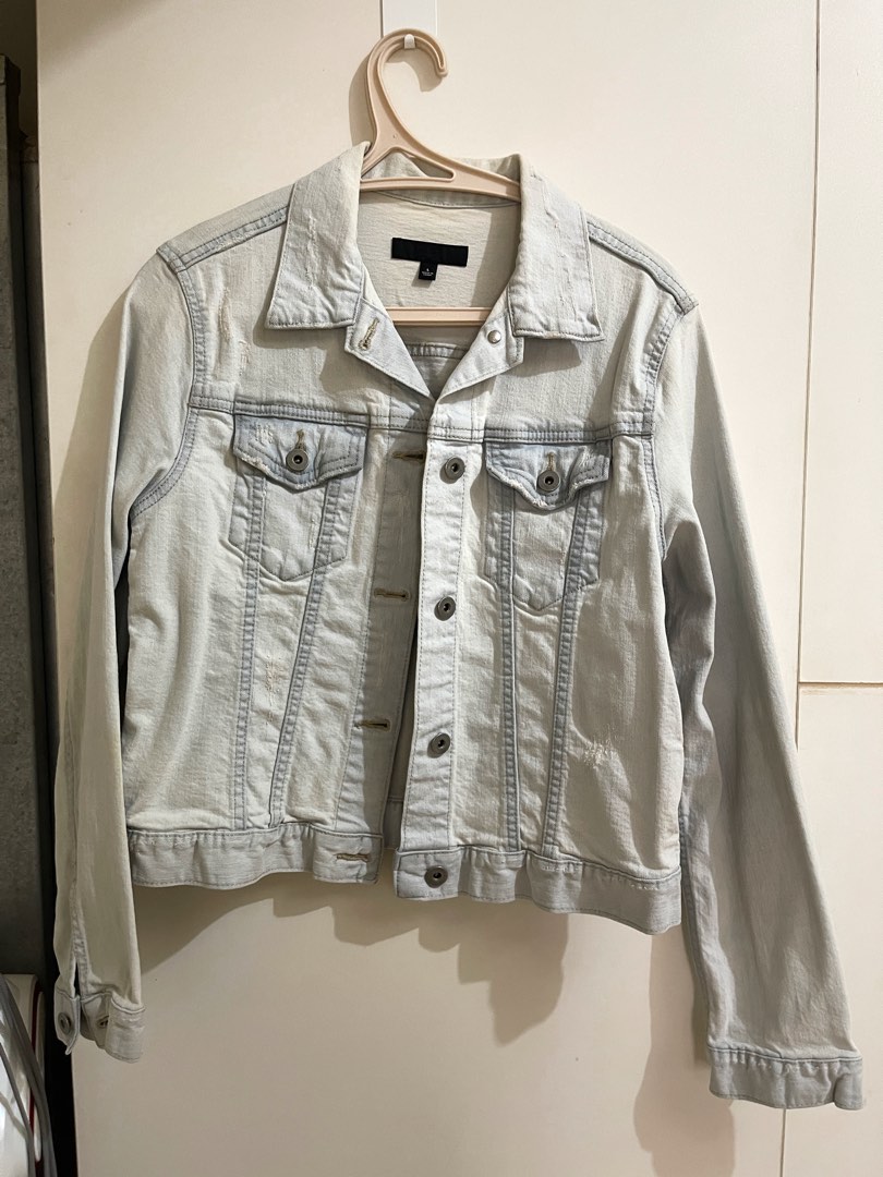 UNIQLO DENIM WASHED JACKET, Women's Fashion, Coats, Jackets and ...