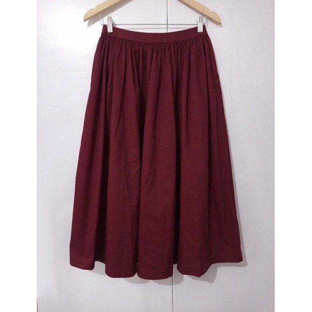UNIQLO VOLUME HIGH WAIST PLEATED SKIRT, Women's Fashion, Bottoms ...
