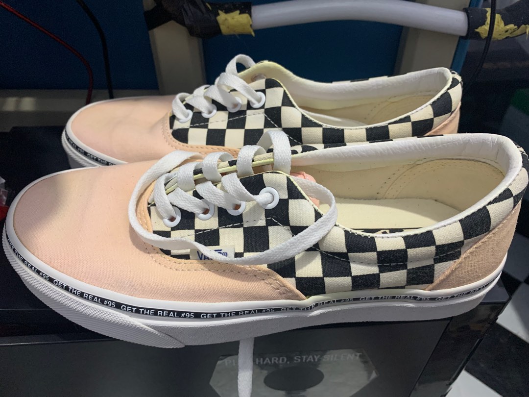 vans strawberry/cream checkered, Women's Fashion, Footwear, Shoe ...