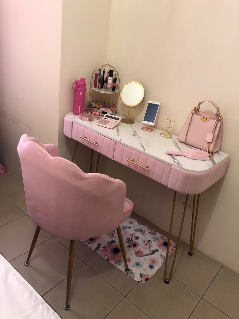 Velvet Vanity Table, Classy Vanity Table, Make Up Desk, Dressing Table ...