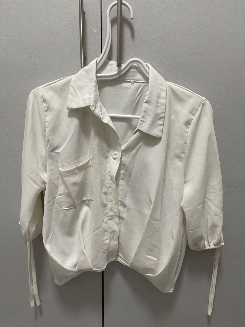 WHITE CROPPED BUTTON DOWN, Women's Fashion, Tops, Longsleeves on Carousell
