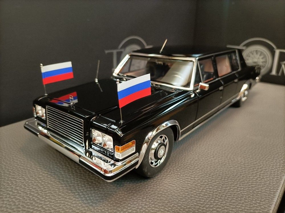 1:18 1/18 Top Marques TOPmarques Zil 4104 Limousine URSS President ...