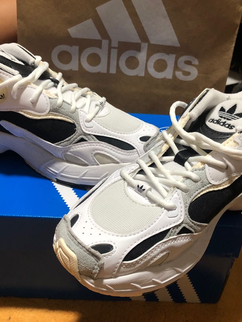 Adidas Astir, Women's Fashion, Footwear, Sneakers on Carousell