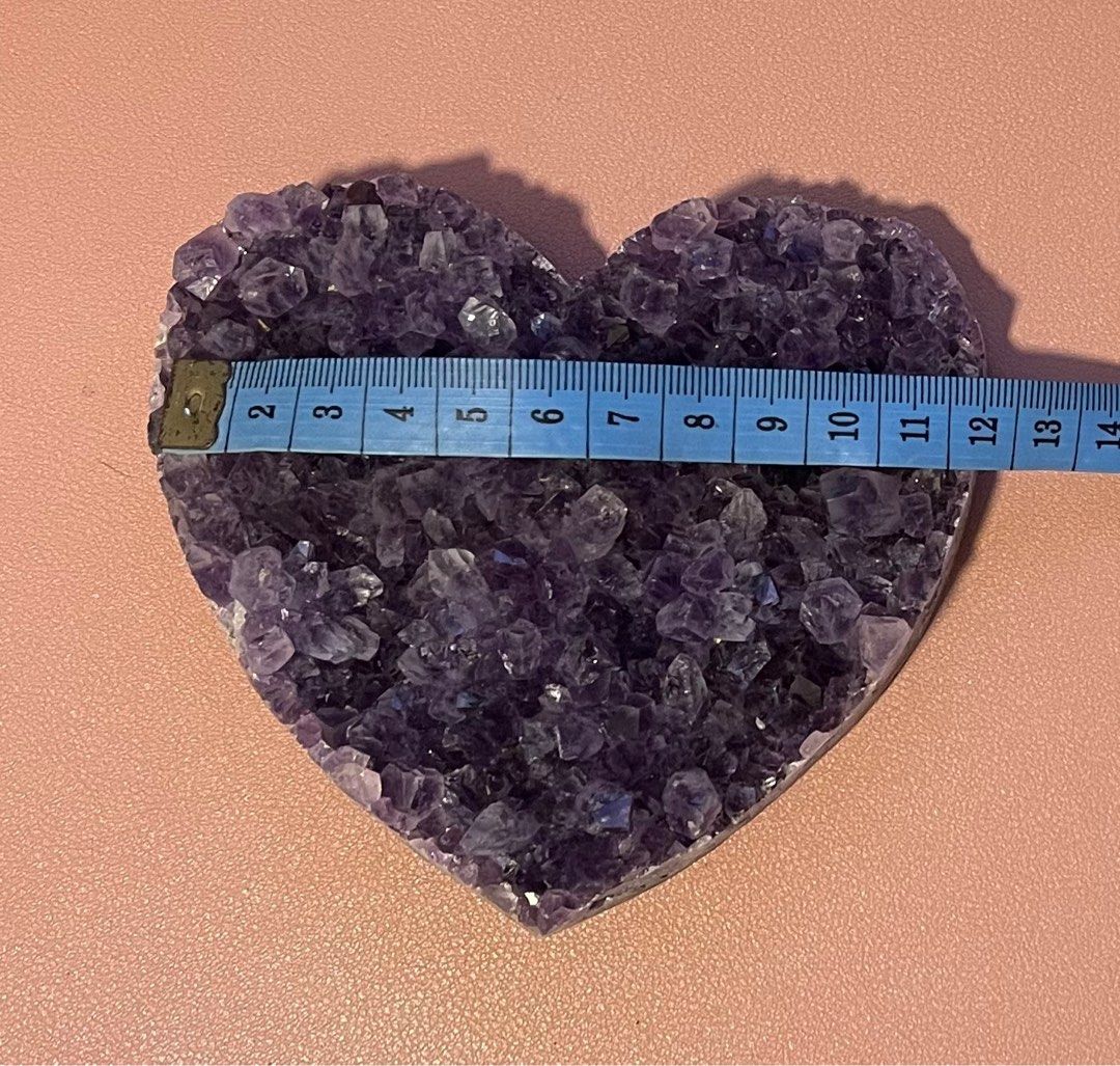 Amethyst heart geode, Women's Fashion, Jewelry & Organisers, Precious ...