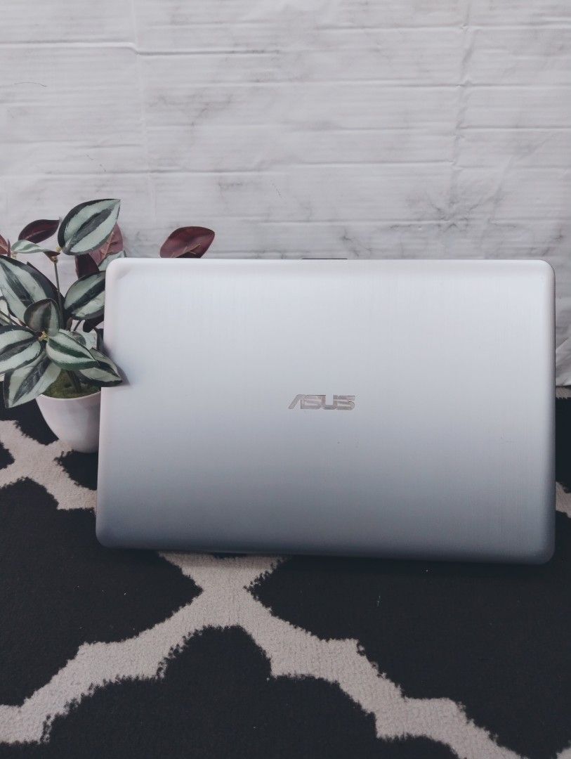 Asus X540Y AMD E1 Gen 7, Elektronik, Komputer, Laptop di Carousell