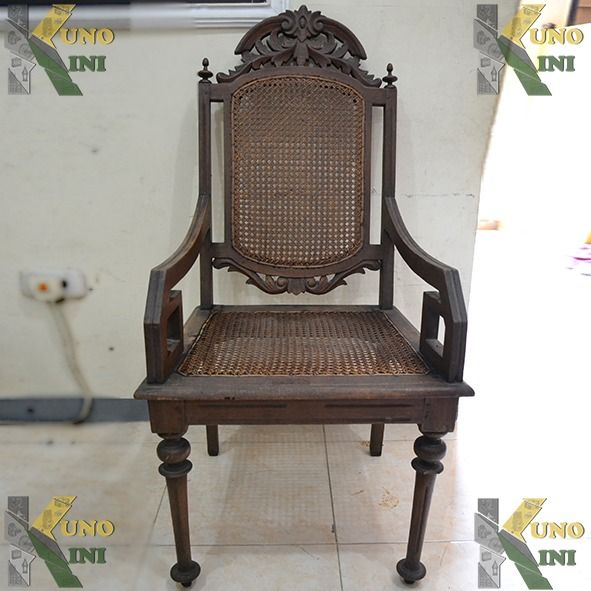 BARANG ANTIK KURSI KAYU JADUL, Antik, Pajangan di Carousell