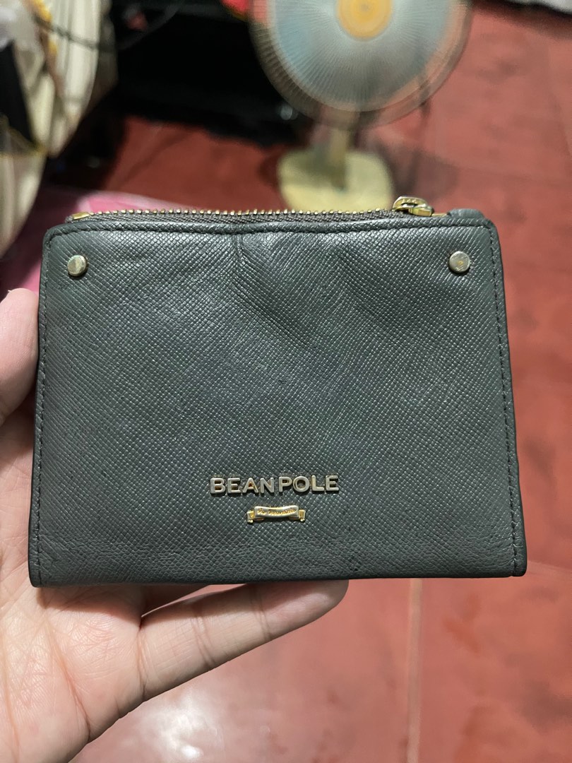 beanpole bifold, Women's Fashion, Bags & Wallets, Wallets & Card ...