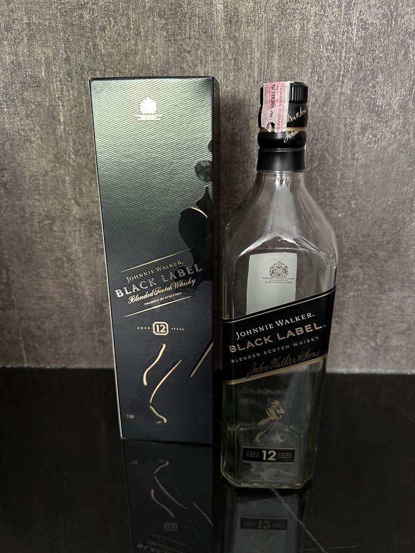 Black label botol bekas + box, Serba Serbi, Others di Carousell