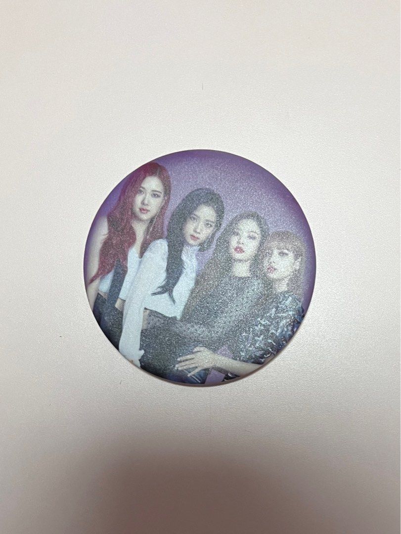 BLACKPINK pin, Hobbies & Toys, Memorabilia & Collectibles, K-Wave on ...