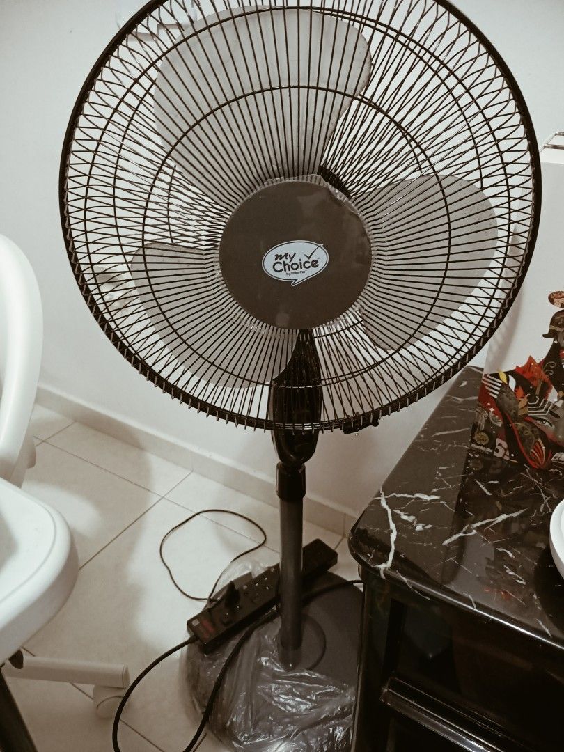 (Clearance!) Stand Fan, Furniture & Home Living, Lighting & Fans, Fans ...