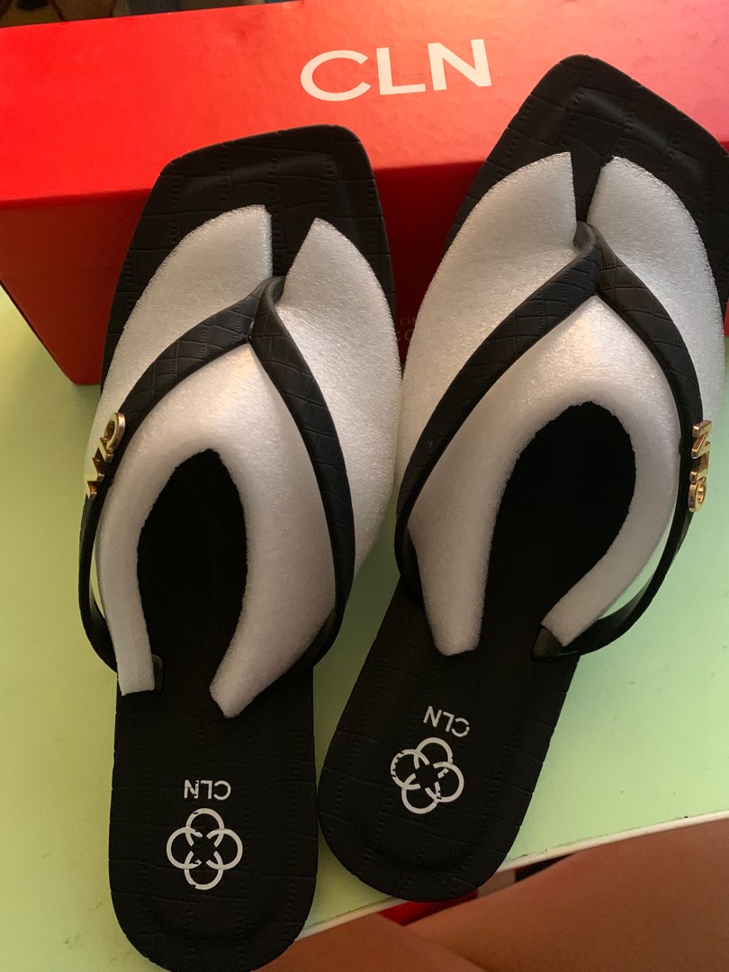 CLN Sandals (22H-Shanie) in Black, Women's Fashion, Footwear, Flats & Sandals on Carousell