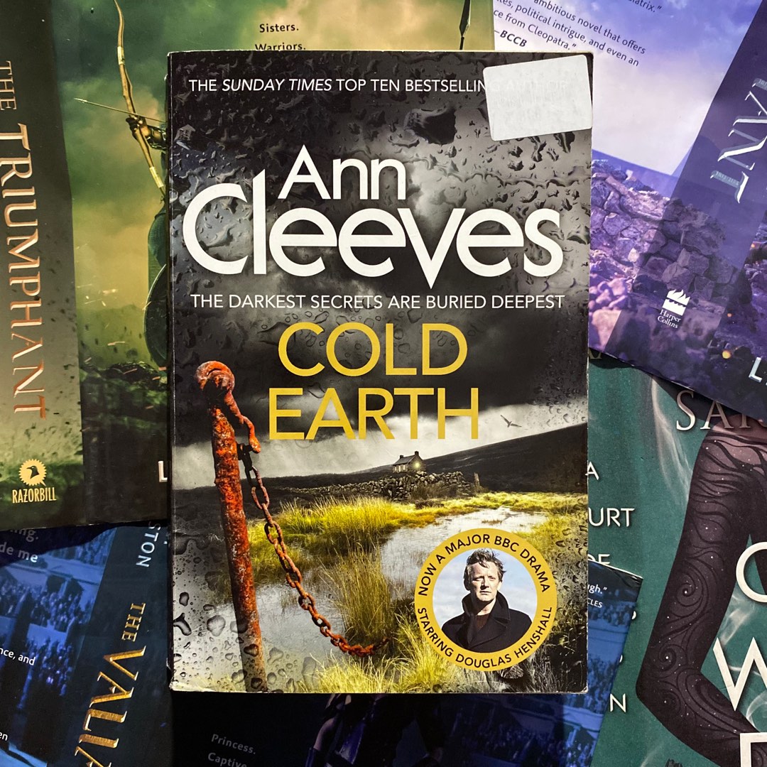 Cold Earth by Ann Cleeves, Hobbies & Toys, Books & Magazines, Fiction & Non-Fiction on Carousell