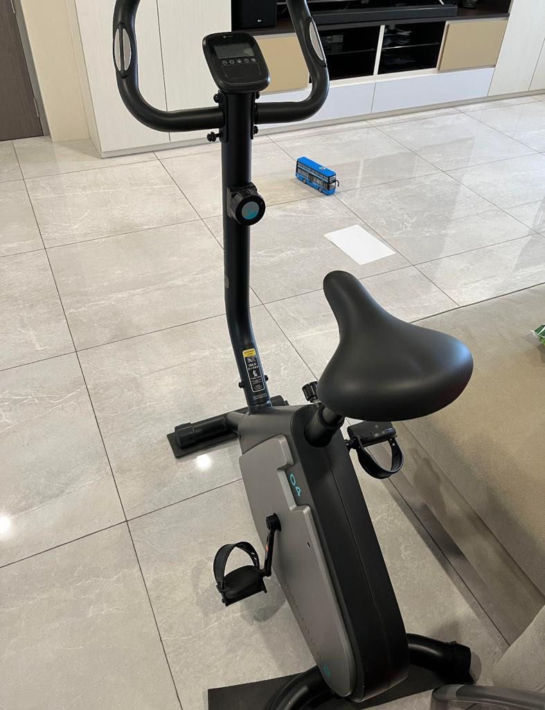 Decathlon stationary bike, Sports Equipment, Exercise & Fitness, Cardio ...