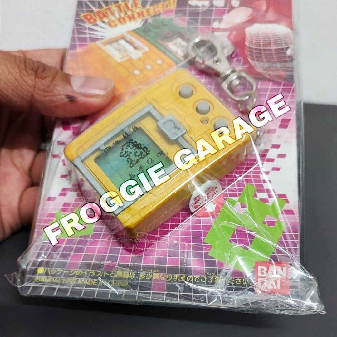 Digimon V - Pet Version 1 Yellow Japan Digital Monster Tamagotchi ...