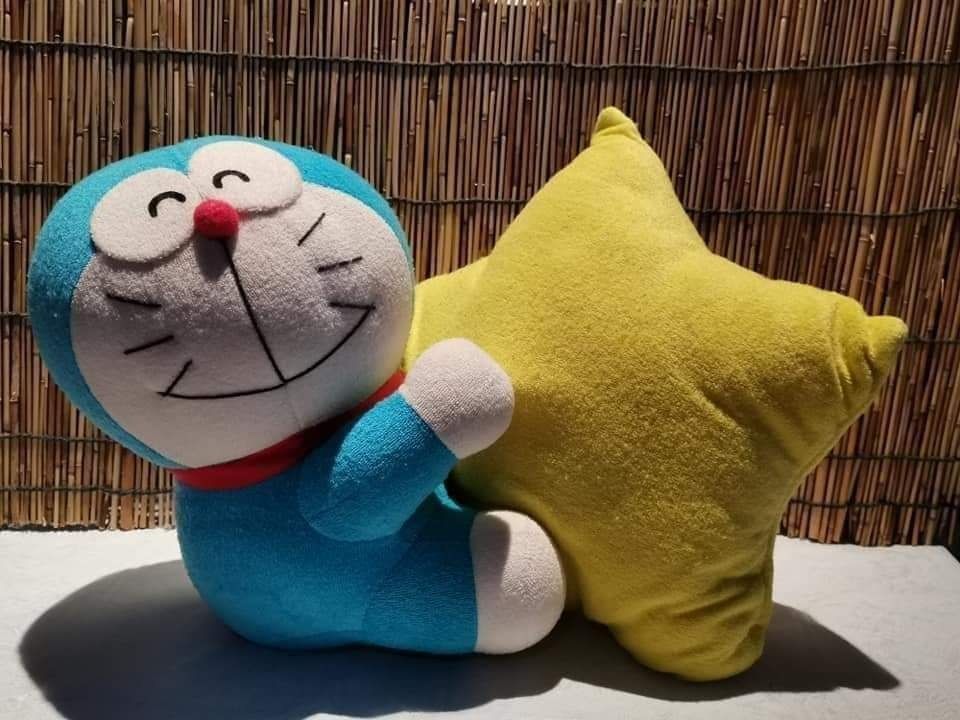 Doraemon Hugging Stufftoy, Hobbies & Toys, Toys & Games on Carousell
