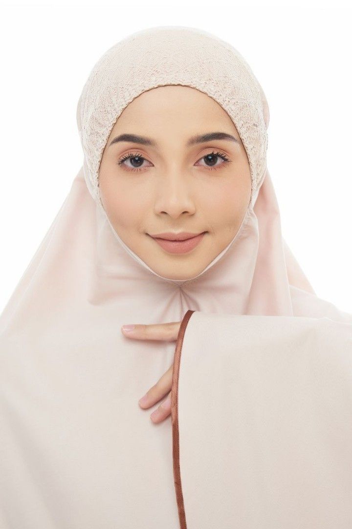 Flair Shaaz by Telekung Siti Khadijah Original, Women's Fashion, Muslimah Fashion, Prayer Sets ...