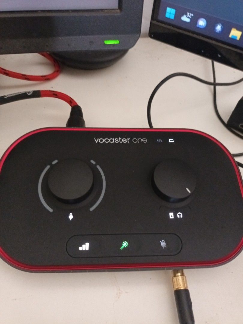 Focusrite Vocaster One, Audio, Other Audio Equipment on Carousell