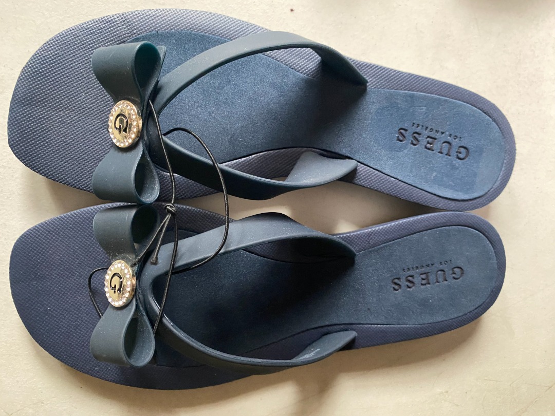 Guess pair of slippers from USA, Women's Fashion, Footwear, Slippers ...