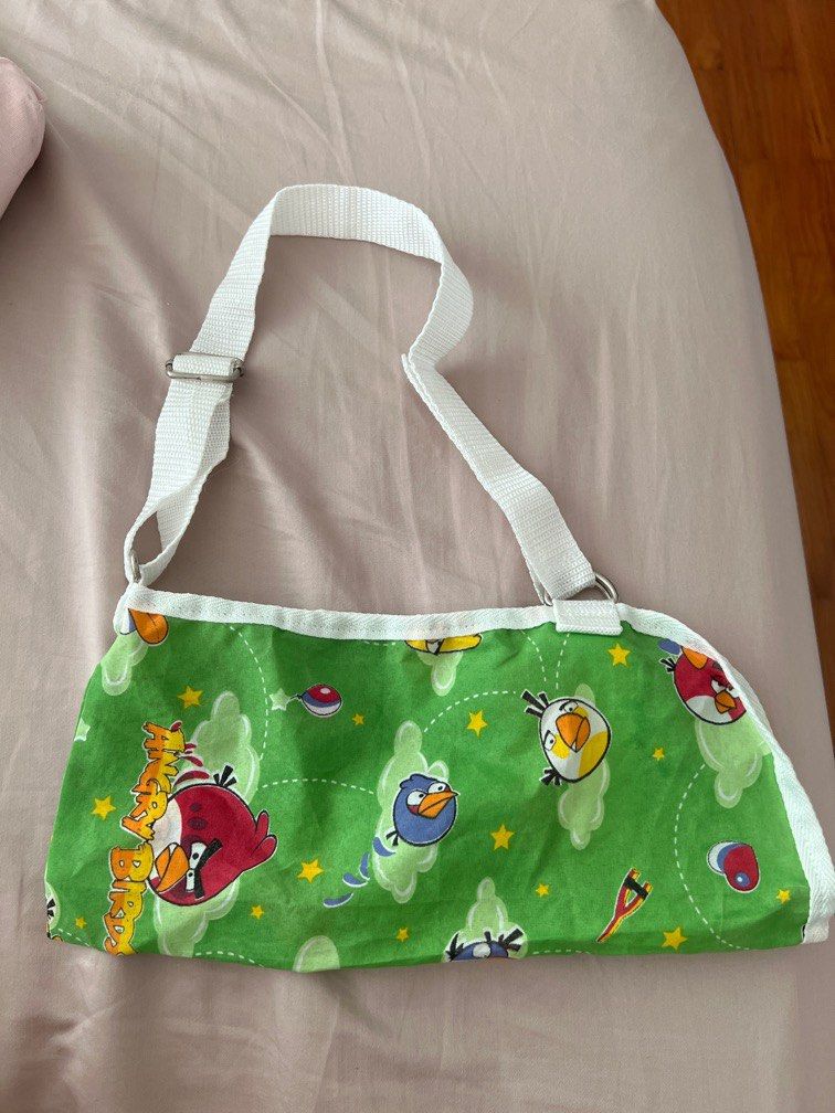 Hand Sling, Health & Nutrition, Medical Supplies & Tools on Carousell