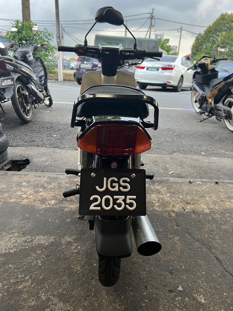 Honda EX5 Dream, Motorbikes on Carousell