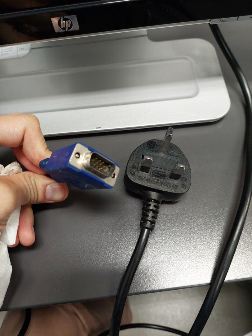 HP w1907 monitor, Computers & Tech, Desktops on Carousell