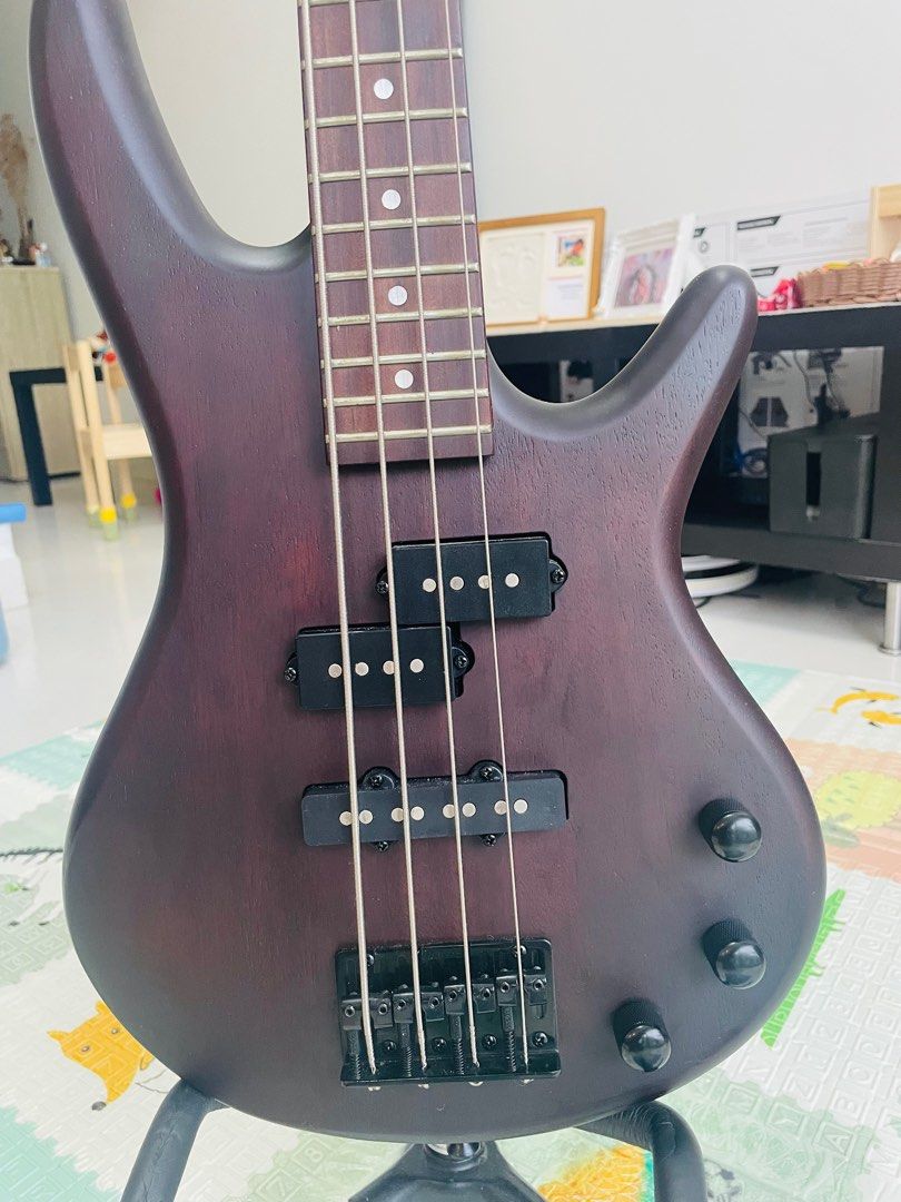 Ibanez GSRM20B Electric Bass Guitar ( PJ type - short-scale ), Hobbies ...