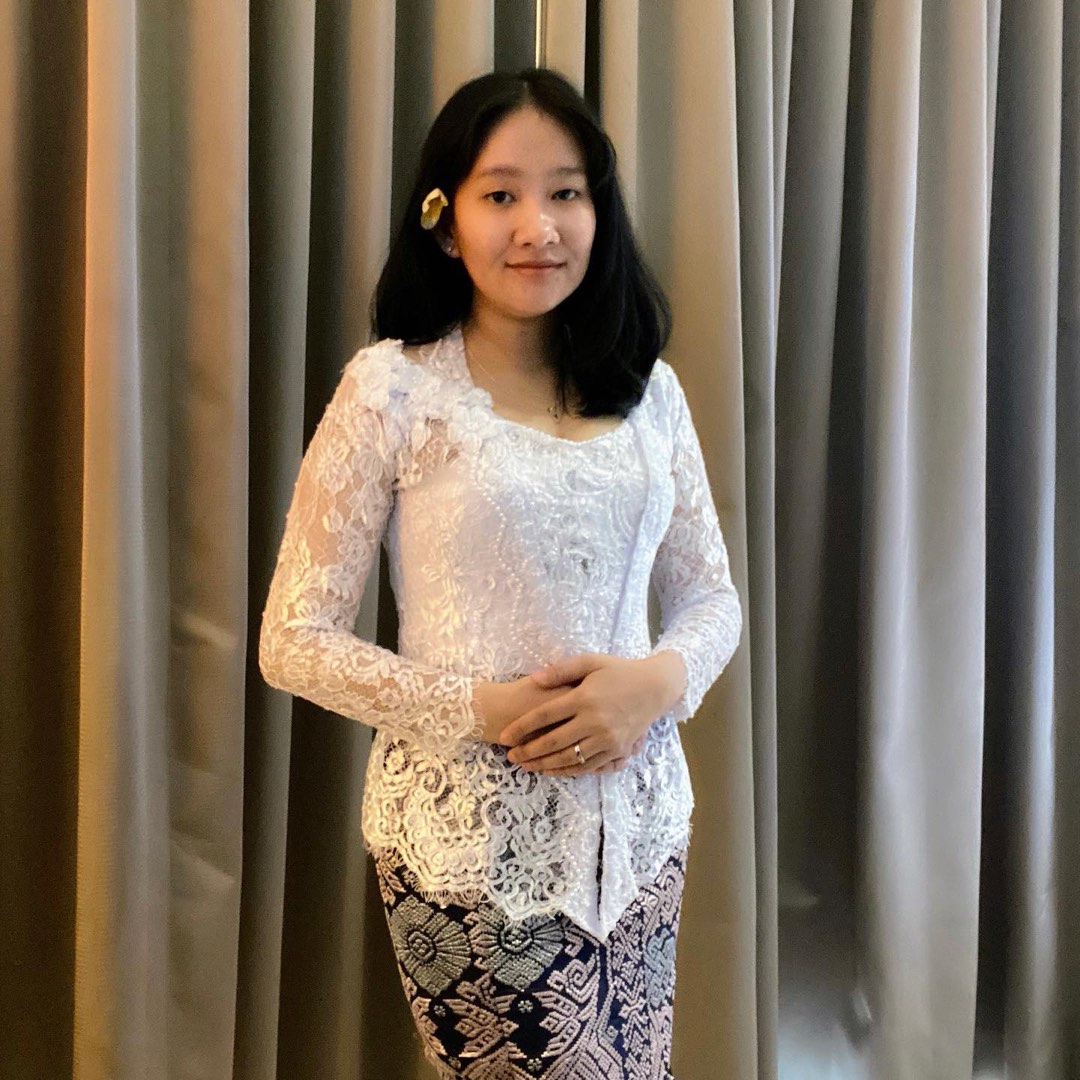 Sewa Kebaya Modern Putih BSD Serpong Pamulang Bintaro Tangsel Tangerang ...