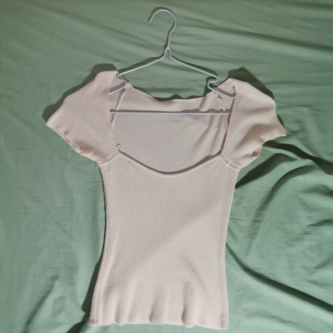 KNITTED LOW NECK TOP (SHOPEE), Women's Fashion, Tops, Blouses on Carousell