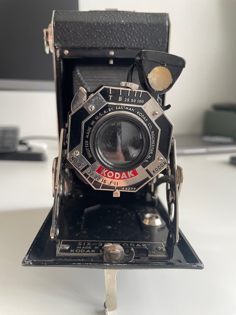 Kodak Six-20 model C, rare Art Deco folding film camera, Photography, Cameras on Carousell
