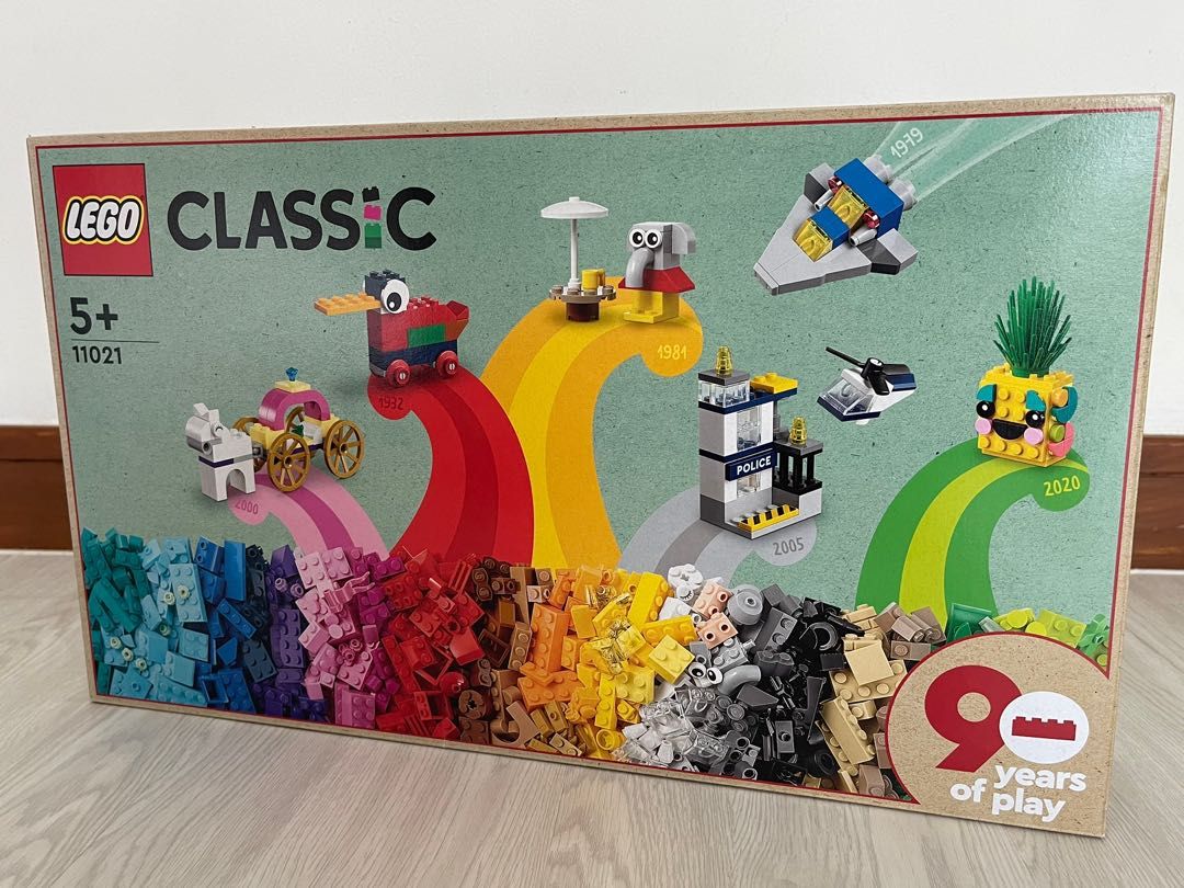 LEGO 11021 Classic 90 Years of Play, Hobbies & Toys, Toys & Games on ...