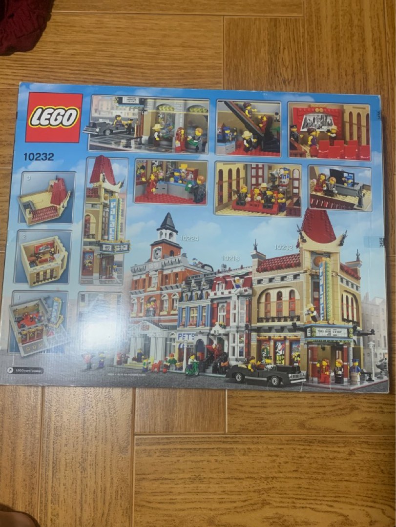 LEGO SET - Palace Cinema (10232), Hobbies & Toys, Toys & Games on Carousell