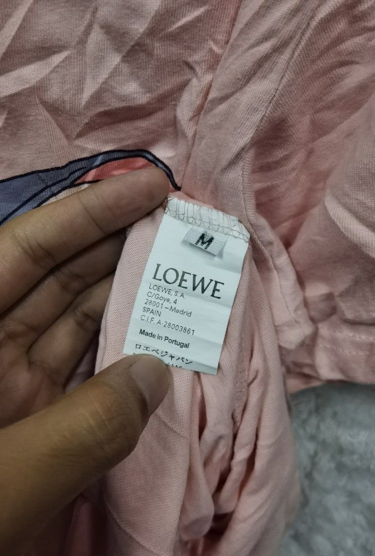 Loewe big log, Luxury, Apparel on Carousell