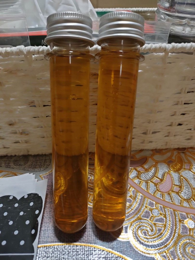 Madu Dalam botol, Food & Drinks, Gift Baskets & Hampers on Carousell