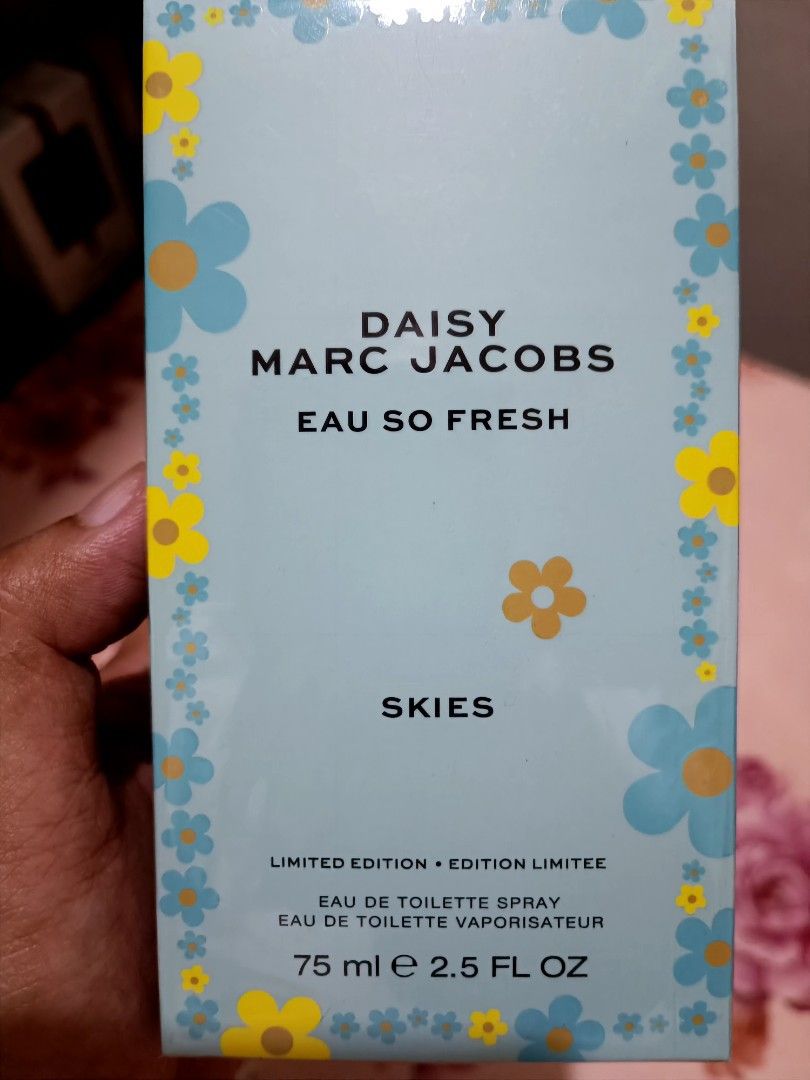 Marc Jacobs Daisy Eau so Fresh Skies EDT US Tester, Beauty & Personal ...