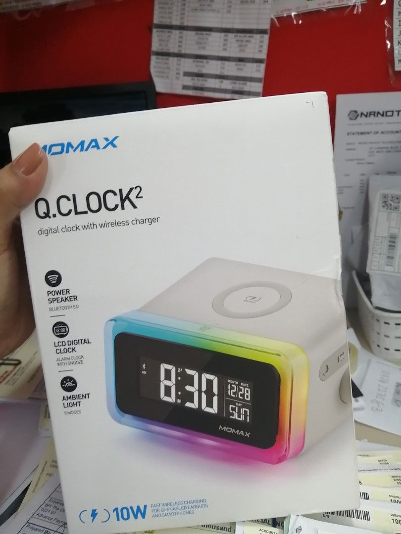 Momax Q. Clock 2 digital clock with wireless charger, Audio, Soundbars ...