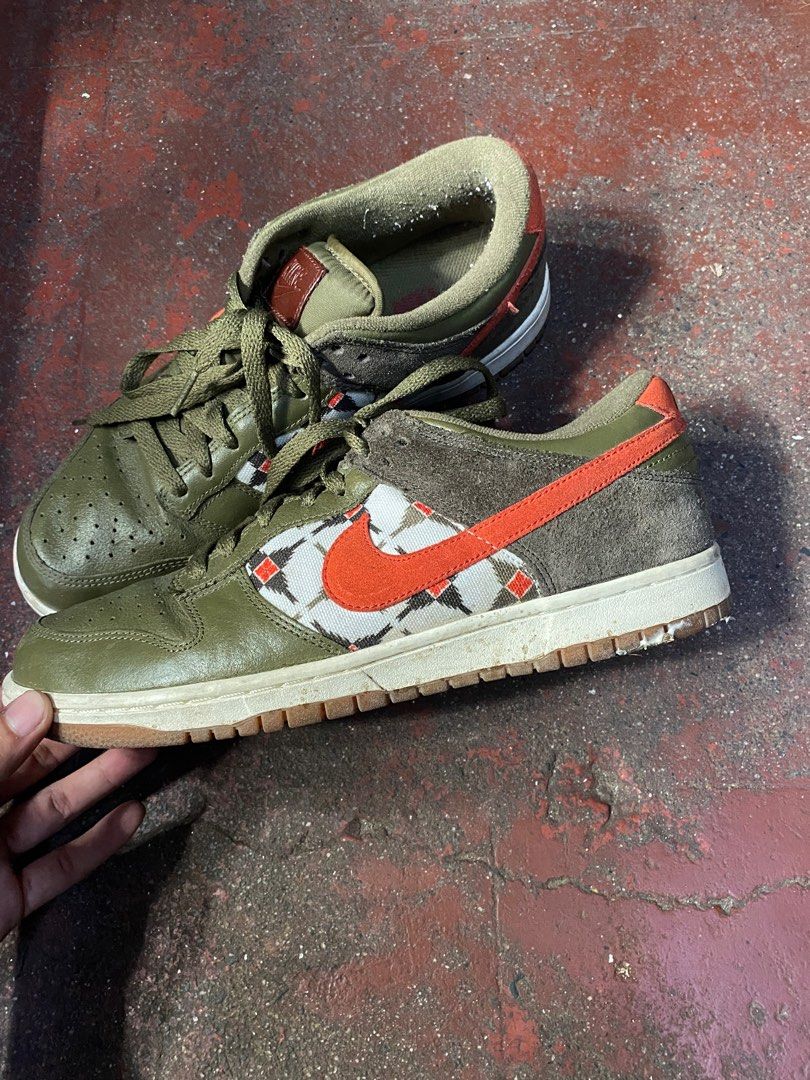 Nike sb dunk low aztec, Men's Fashion, Footwear, Sneakers on Carousell