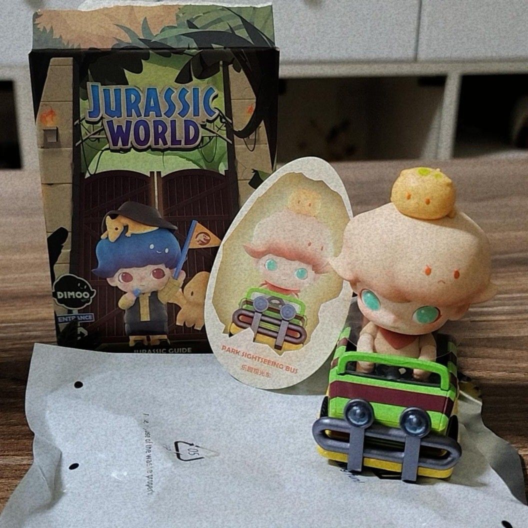 Popmart - Dimoo Jurassic World [ Park Sightseeing Bus ], Hobbies & Toys ...