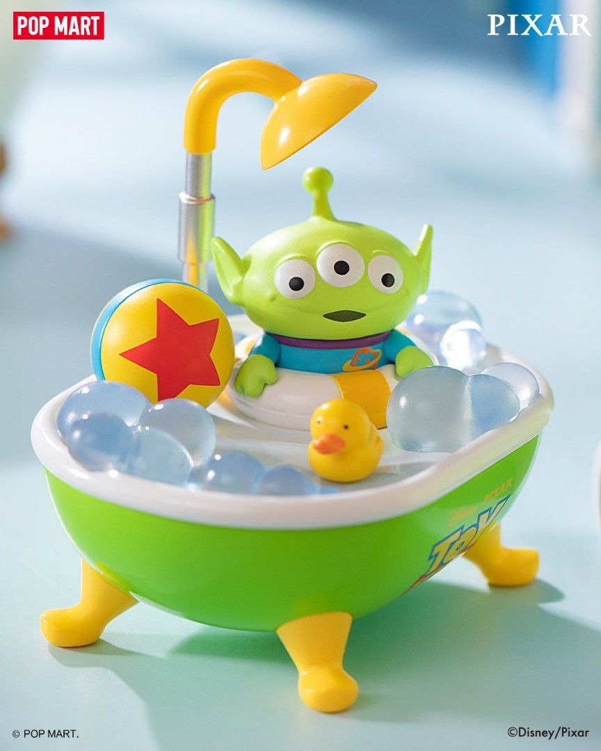 PopMart Alien (Bathtub), Hobbies & Toys, Memorabilia & Collectibles ...
