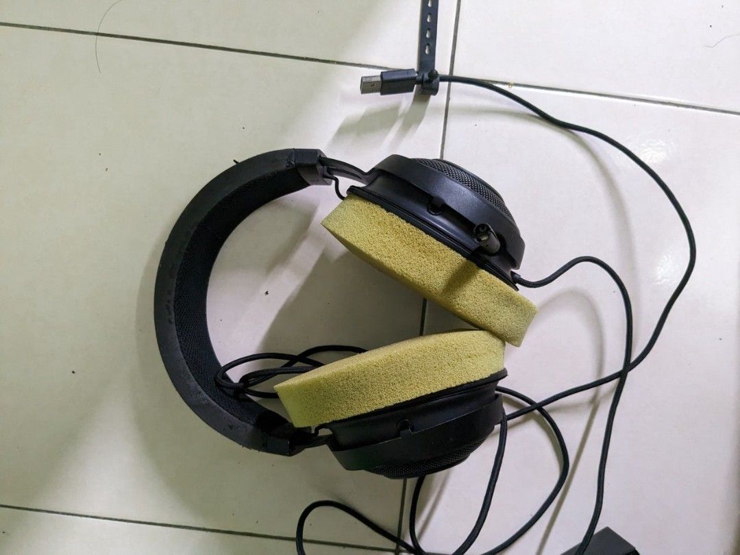 Razer Kraken 7.1 v2, Audio, Headphones & Headsets on Carousell