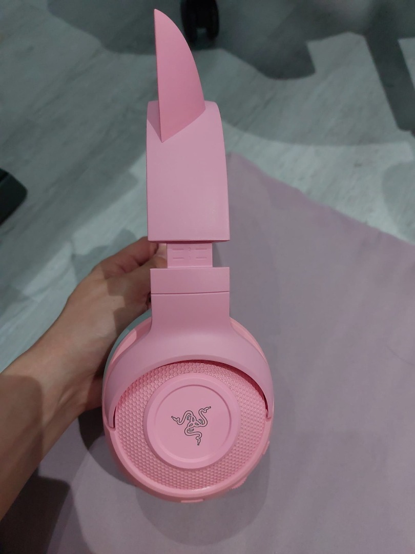 Razer Kraken Bluetooth RGB Gaming Headset - Kitty Edition - Pink, Audio ...