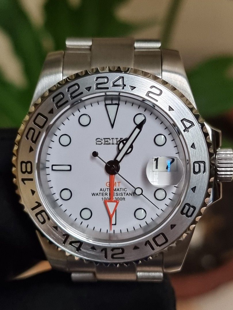 Seiko GMT Polar Explorer Mod, Luxury, Watches on Carousell