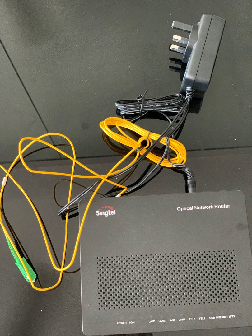 SingTel router, Computers & Tech, Parts & Accessories, Networking on ...
