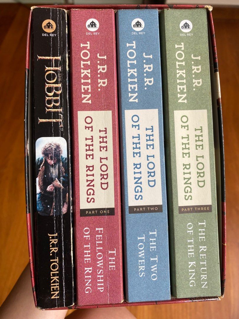 the hobbit+the lord of the rings book set, Hobbies & Toys, Books ...