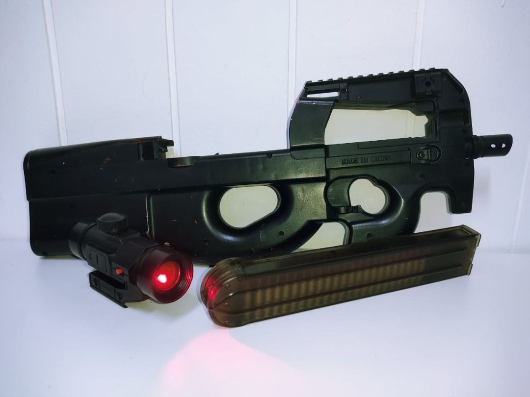TOY SMG FN P90 CUSTOM TOY SUBMACHINE GUN, Sports Equipment, Other ...