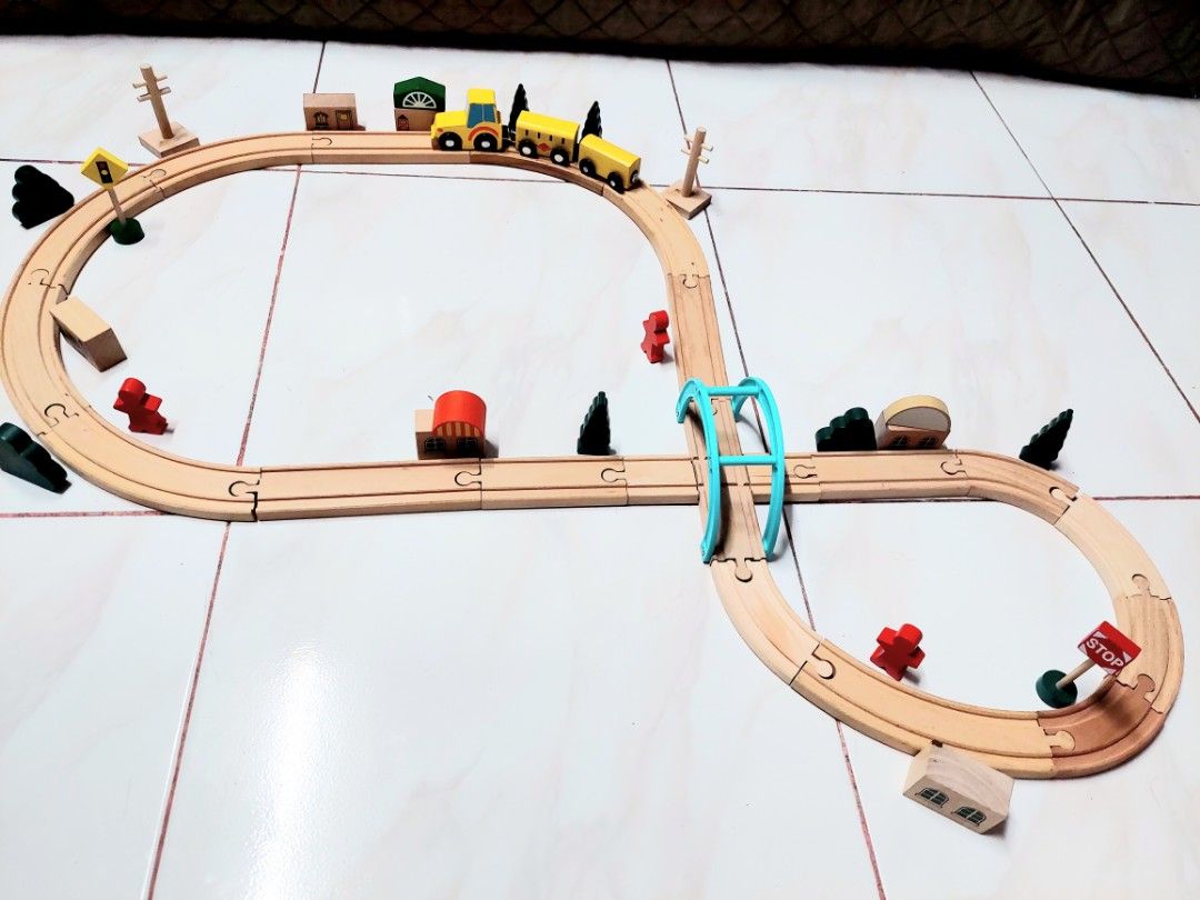 Wooden railway crossing path, Hobbies & Toys, Toys & Games on Carousell