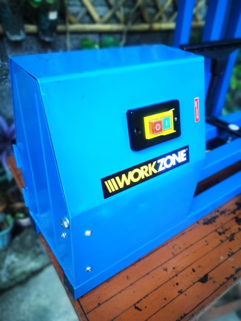 Workzone wood lathe machine, Commercial & Industrial, Construction ...