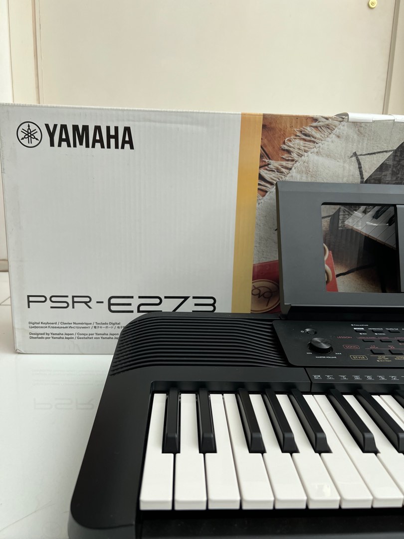 Yamaha Portable Keyboard PSR-E273, Hobbies & Toys, Music & Media ...