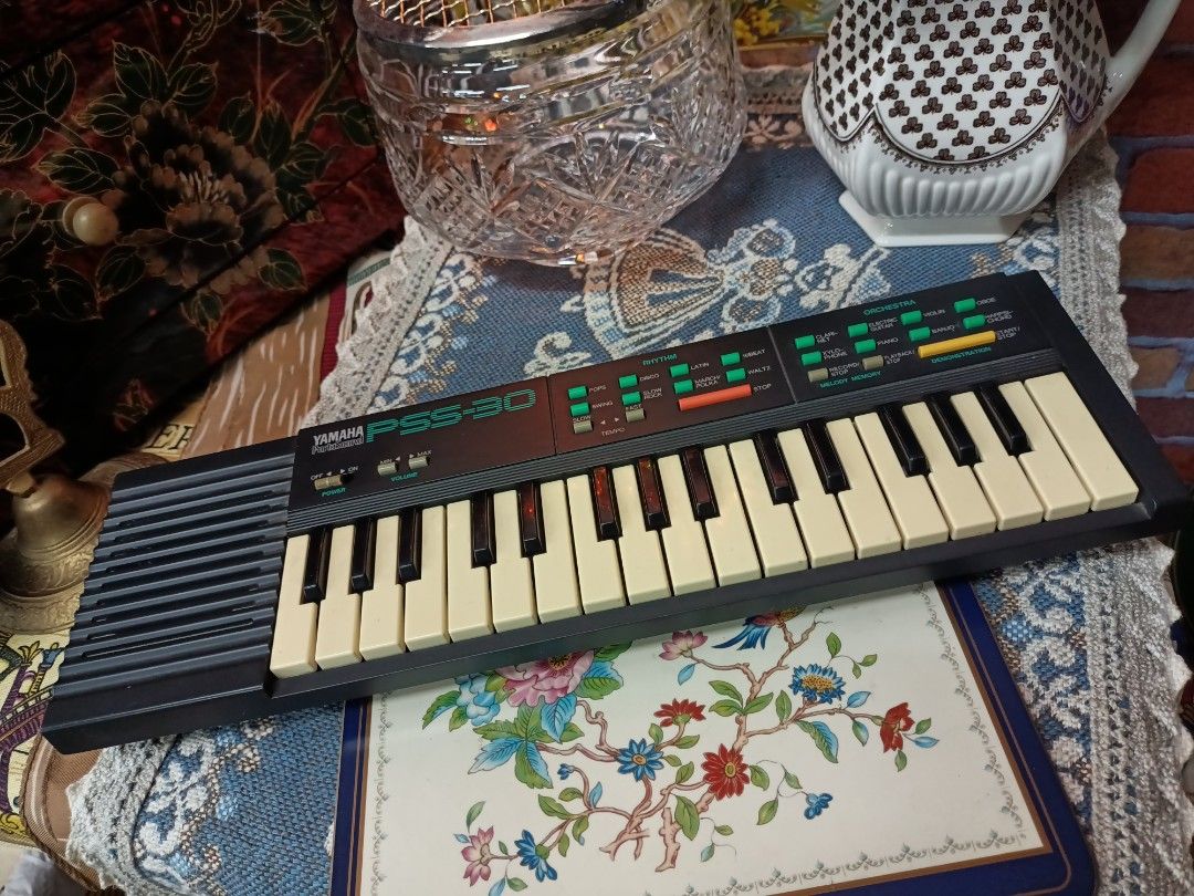 Vintage Yamaha PSS-30 80s Music Synth Keyboard Circuit Bending Bend Synthesizer | atelier-yuwa ...