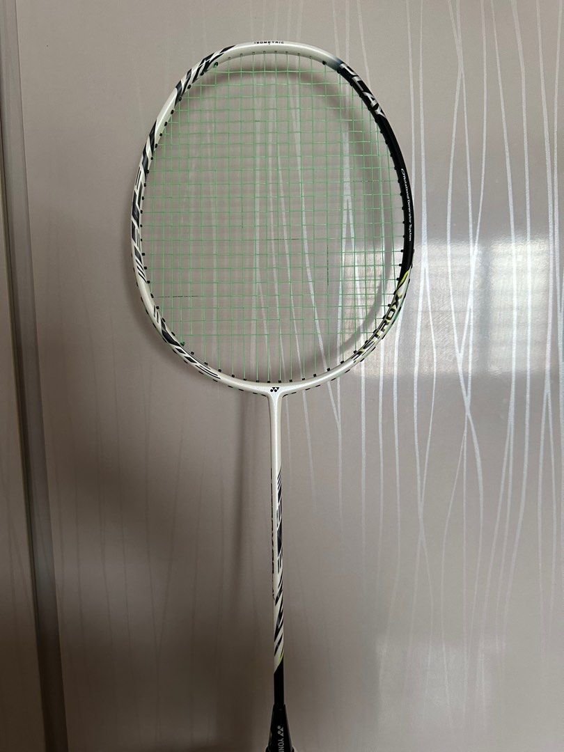 Yonex Astrox 99 Play, Sports Equipment, Sports & Games, Racket & Ball ...